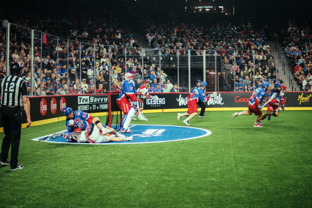 Toronto Rock Domina a los Ottawa Black Bears 17-10 - CHHA1610am